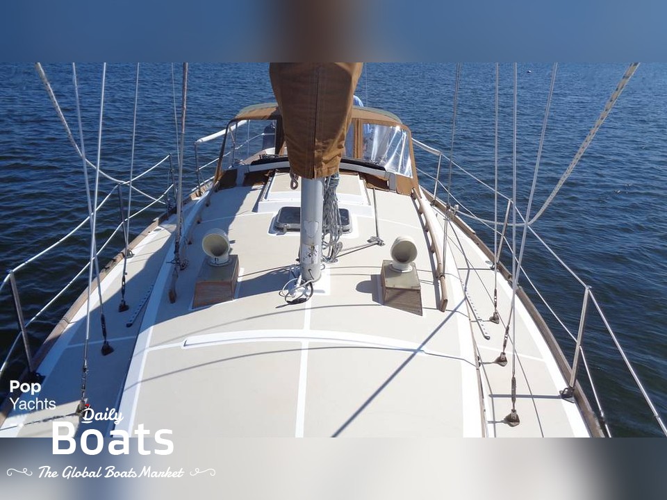 1987 Cape Dory 30 Mkii for sale. View price, photos and Buy 1987 Cape ...