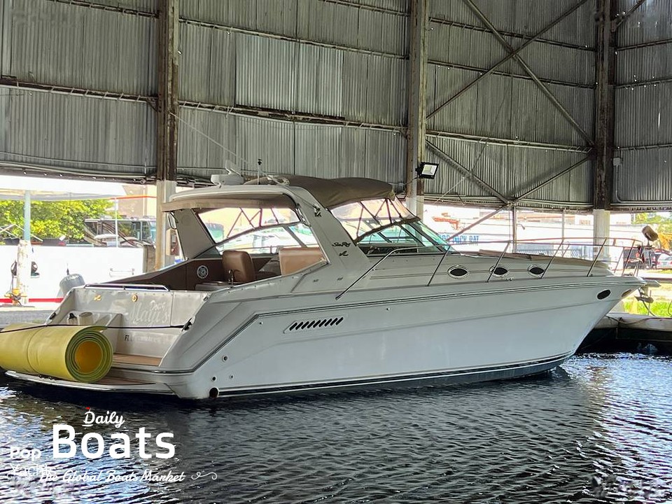 1995 Sea Ray 370 Express Cruiser for sale. View price, photos and Buy ...