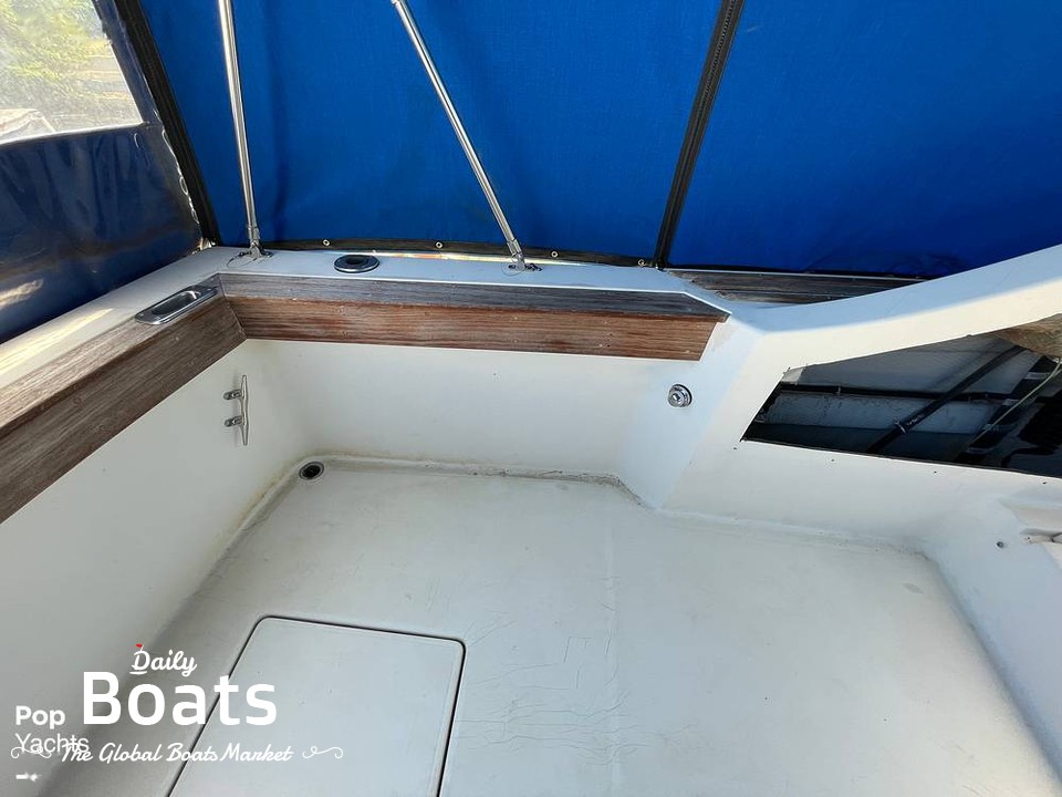 1985 Chris-Craft Commander 282 Sport Fish for sale. View price, photos ...