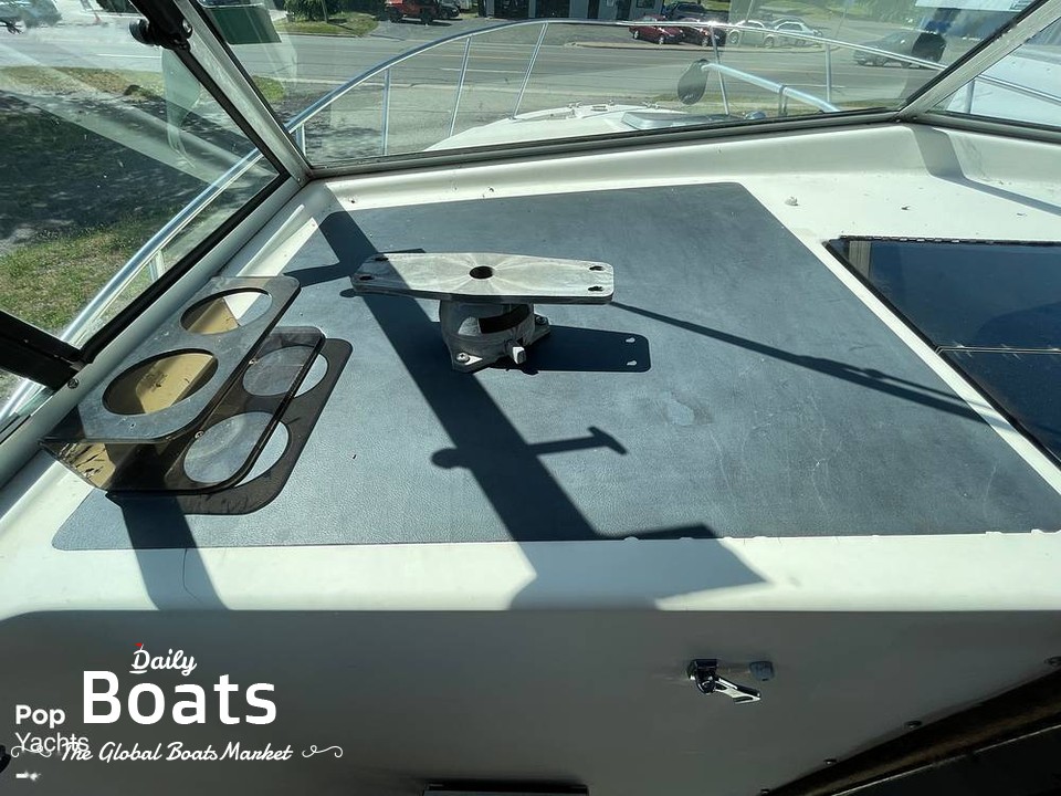 1985 Chris-Craft Commander 282 Sport Fish for sale. View price, photos ...