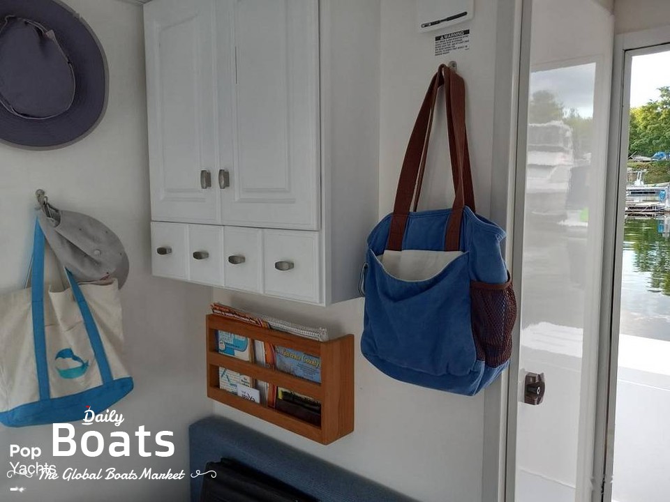 2005 Catamaran Cruisers Vagabond. Lil Hobo for sale. View price, photos ...