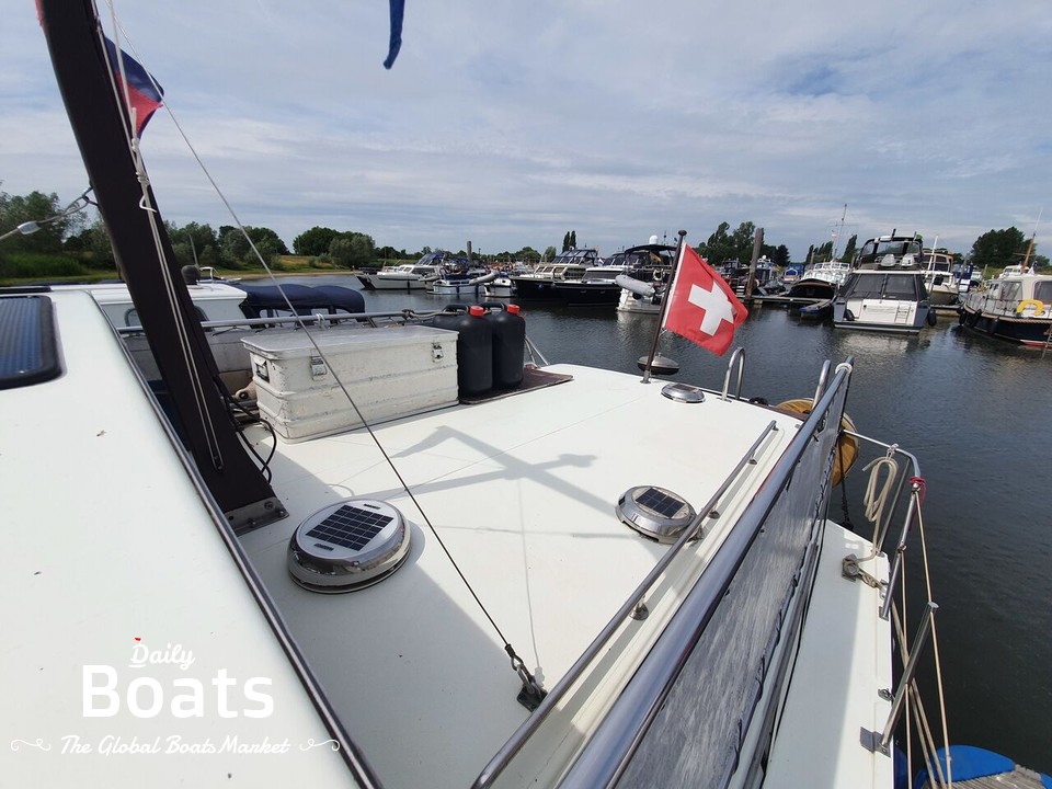 1975 Broom 30 Mkii Cabin Cruiser for sale. View price, photos and Buy ...