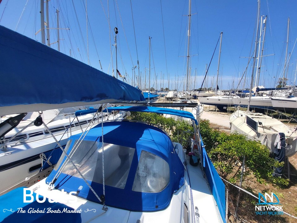 1995 Bénéteau Oceanis 321 for sale. View price, photos and Buy 1995 ...