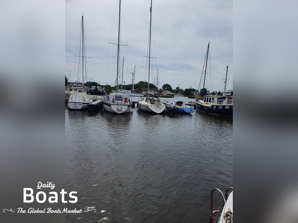 1988 Comfortina 32 for sale. View price, photos and Buy 1988 Comfortina ...