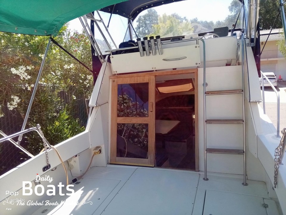 1991 Skipjack Flybridge 262 for sale. View price, photos and Buy 1991 ...