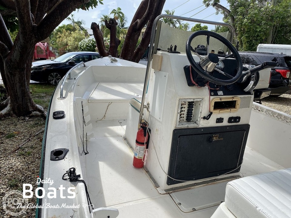 1996 Key Largo 17 for sale. View price, photos and Buy 1996 Key Largo ...