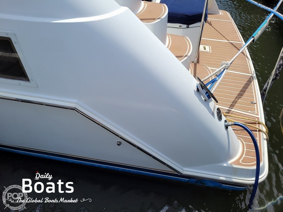 1998 Carver Yachts 355 Aft Cabin Motor for sale. View price, photos and ...