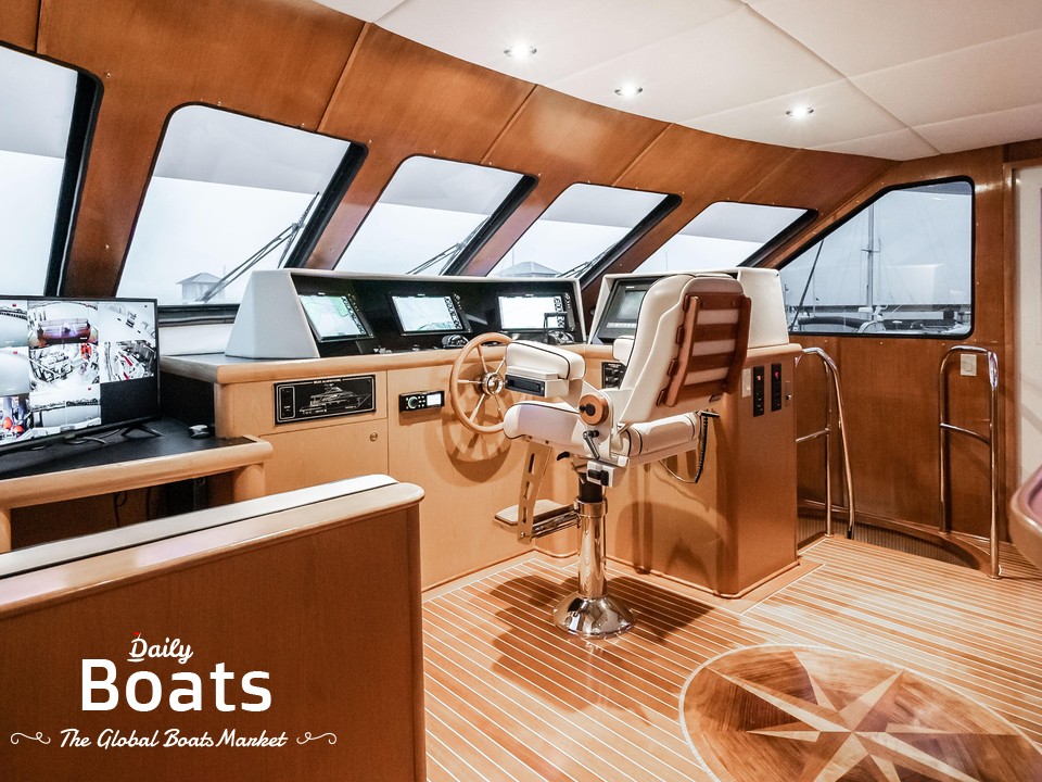 2003 Breaux Brothers Enclosed Bridge Cockpit for sale. View price ...