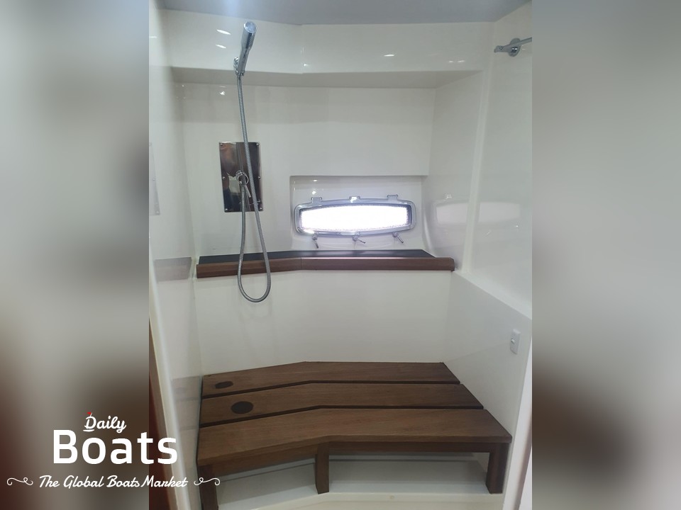 2012 Sealine Sc42 for sale. View price, photos and Buy 2012 Sealine ...