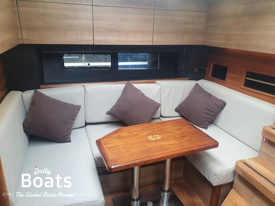 2012 Sealine Sc42 for sale. View price, photos and Buy 2012 Sealine ...