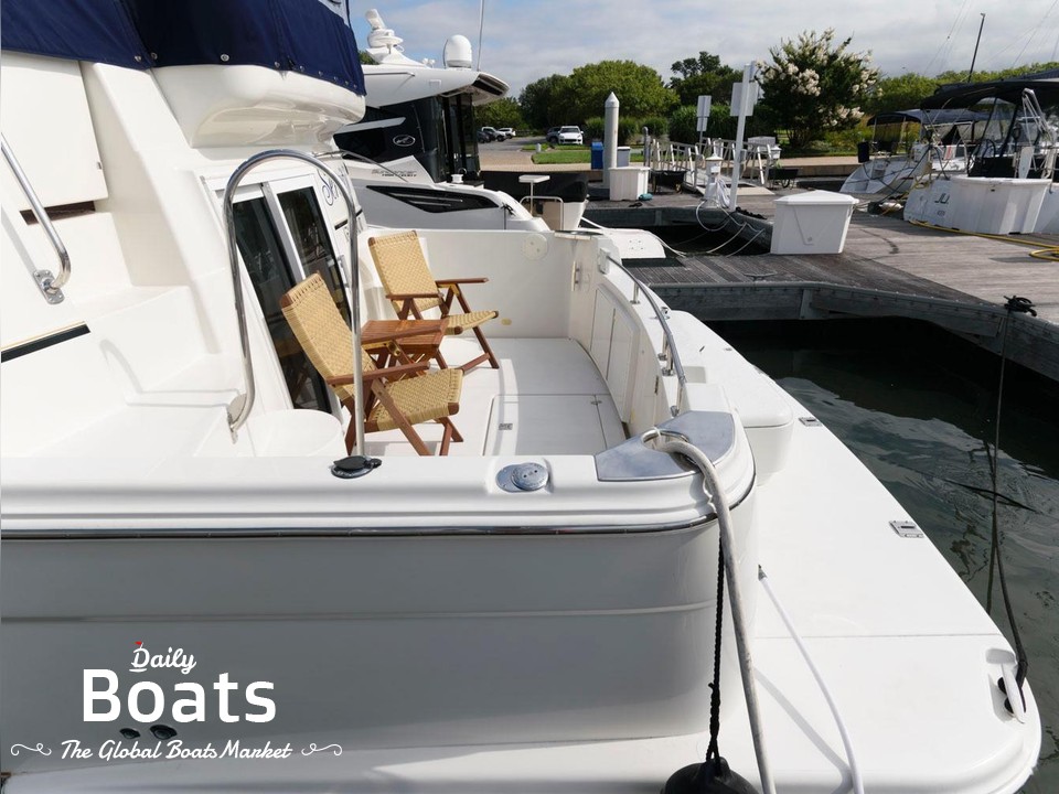 2005 Carver 44 Cockpit Motor Yacht for sale. View price, photos and Buy ...