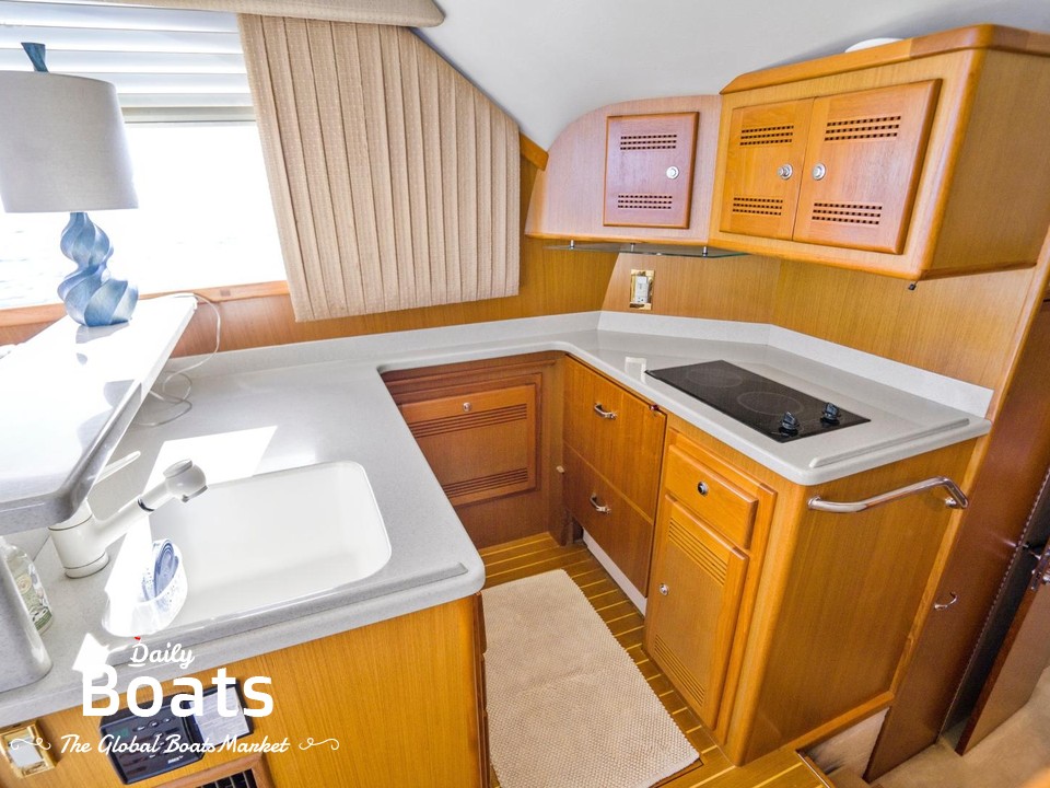 2004 Cabo 43 Flybridge for sale. View price, photos and Buy 2004 Cabo ...