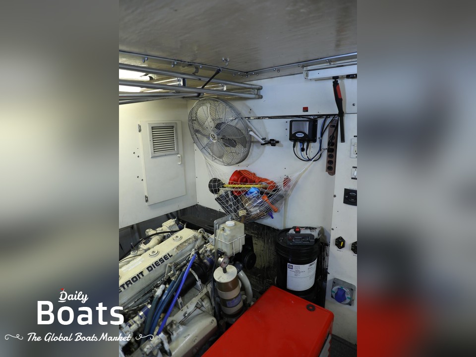 1990 Ocean Yachts Cockpit Motor for sale. View price, photos and Buy ...