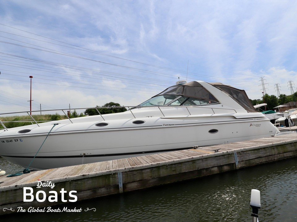 2002 Cruisers Yachts 4270 Express for sale. View price, photos and Buy ...