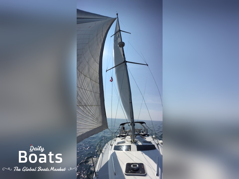 1999 Hunter 410 for sale. View price, photos and Buy 1999 Hunter 410 ...