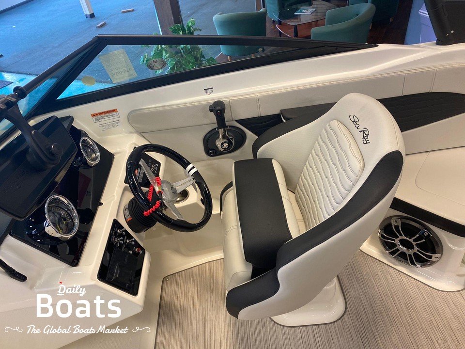 2022 Sea Ray Spx 210 for sale. View price, photos and Buy 2022 Sea Ray ...