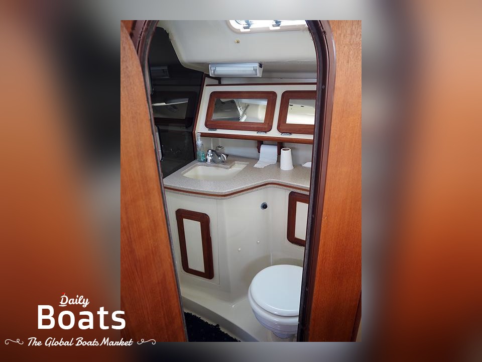 1991 Hunter 42 Passage for sale. View price, photos and Buy 1991 Hunter ...