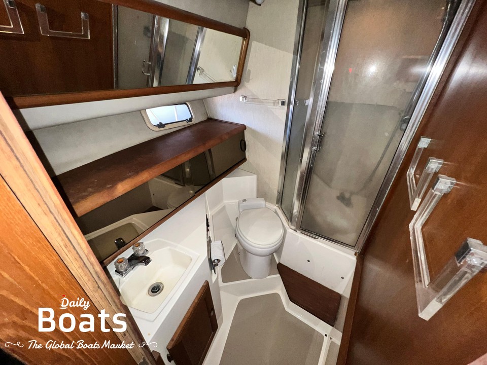 1986 Bayliner 4550 Motoryacht for sale. View price, photos and Buy 1986 ...