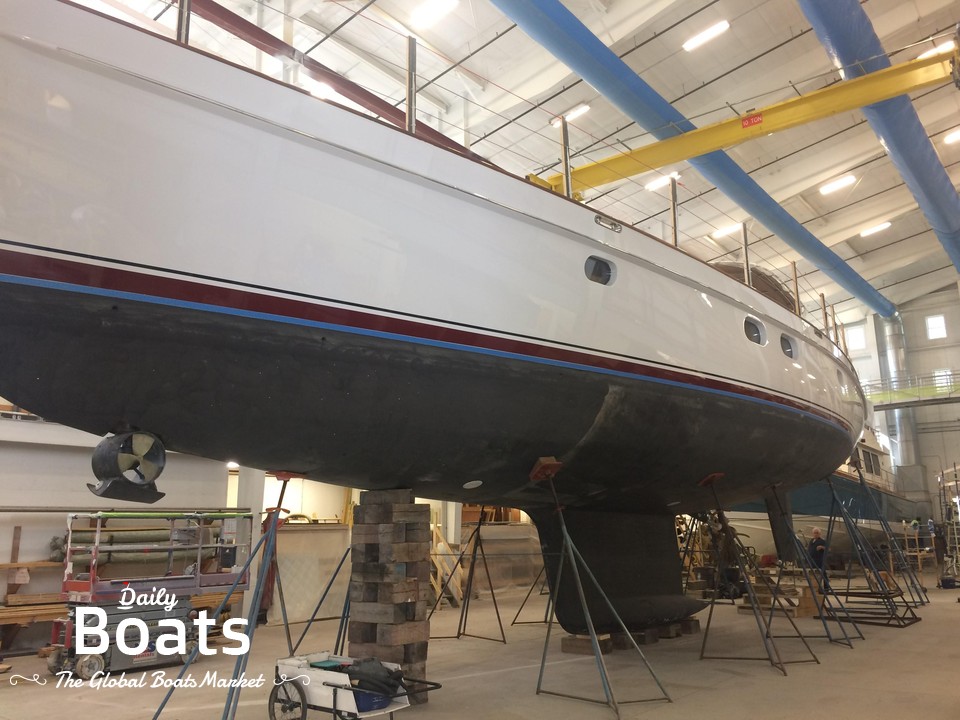 1988 Royal Huisman World Cruiser 76 for sale. View price, photos and ...