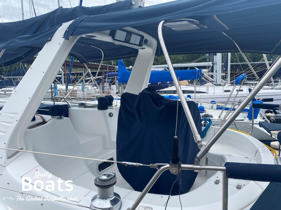 1998 Hunter 430 for sale. View price, photos and Buy 1998 Hunter 430 ...