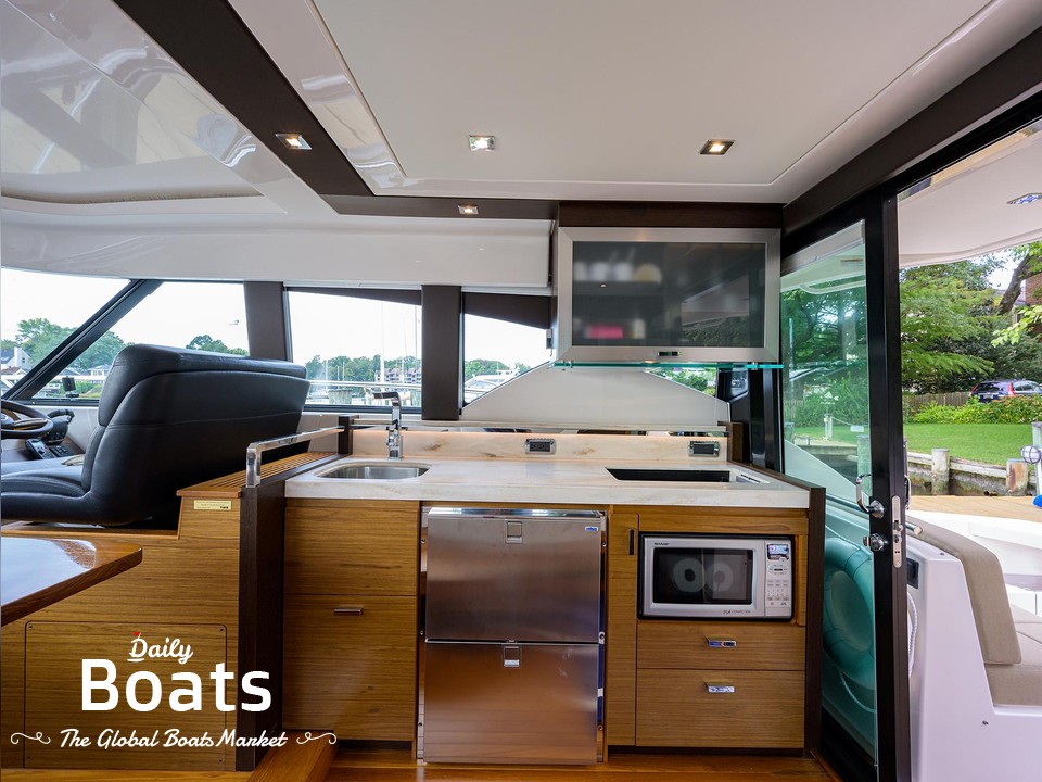 2016 Tiara Yachts 44 Coupe for sale. View price, photos and Buy 2016 ...