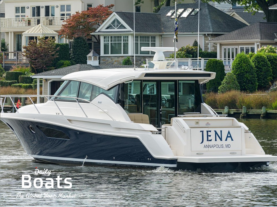 2016 Tiara Yachts 44 Coupe for sale. View price, photos and Buy 2016 ...