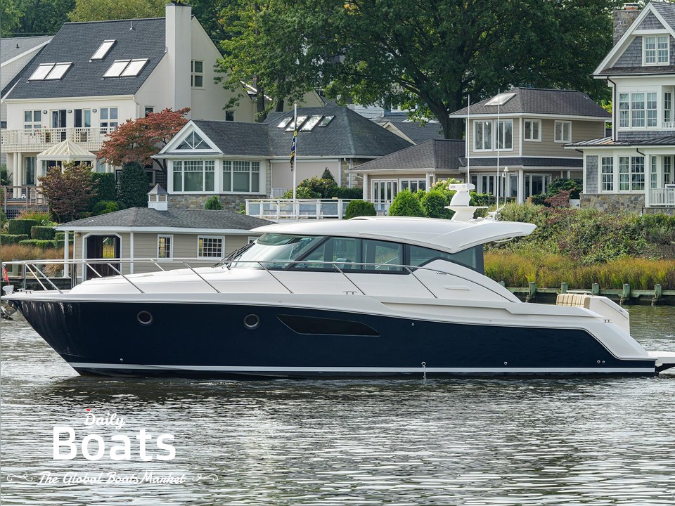 2016 Tiara Yachts 44 Coupe for sale. View price, photos and Buy 2016 ...