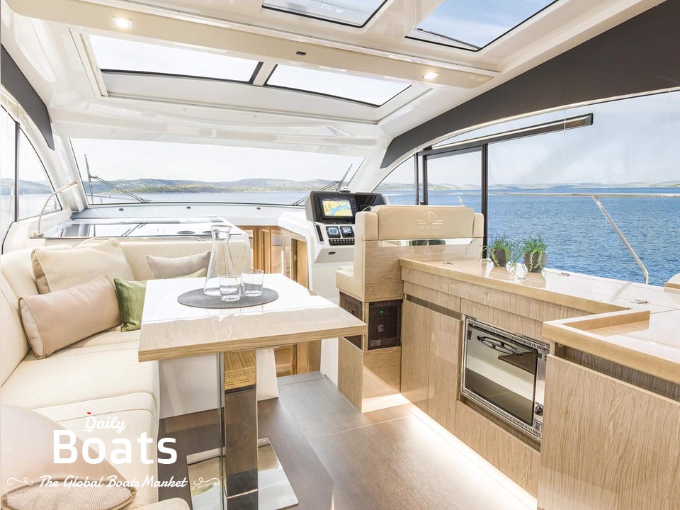 2022 Sealine C390 for sale. View price, photos and Buy 2022 Sealine ...