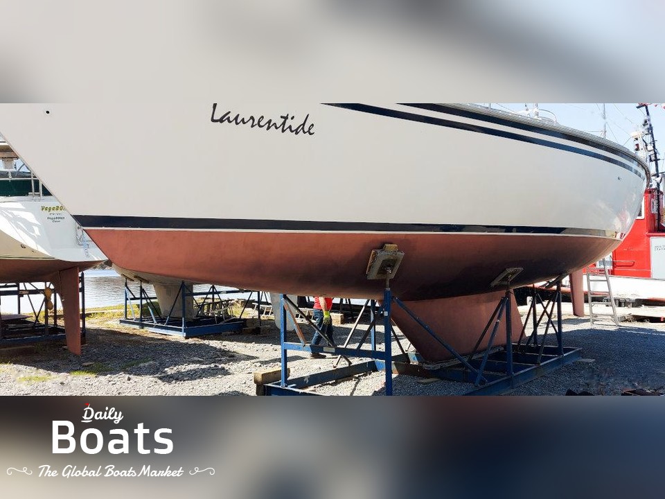 1986 Hunter Legend 40 for sale. View price, photos and Buy 1986 Hunter ...