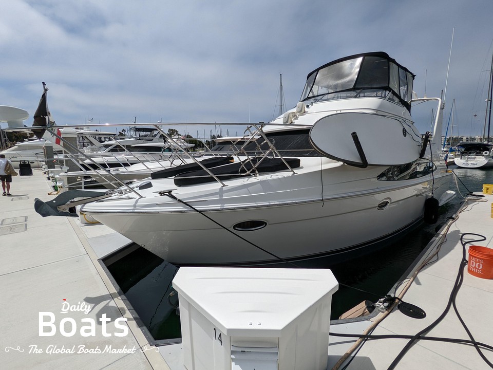 2004 Carver 420 Mariner for sale. View price, photos and Buy 2004 ...