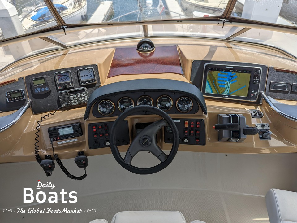 2004 Carver 420 Mariner for sale. View price, photos and Buy 2004 ...