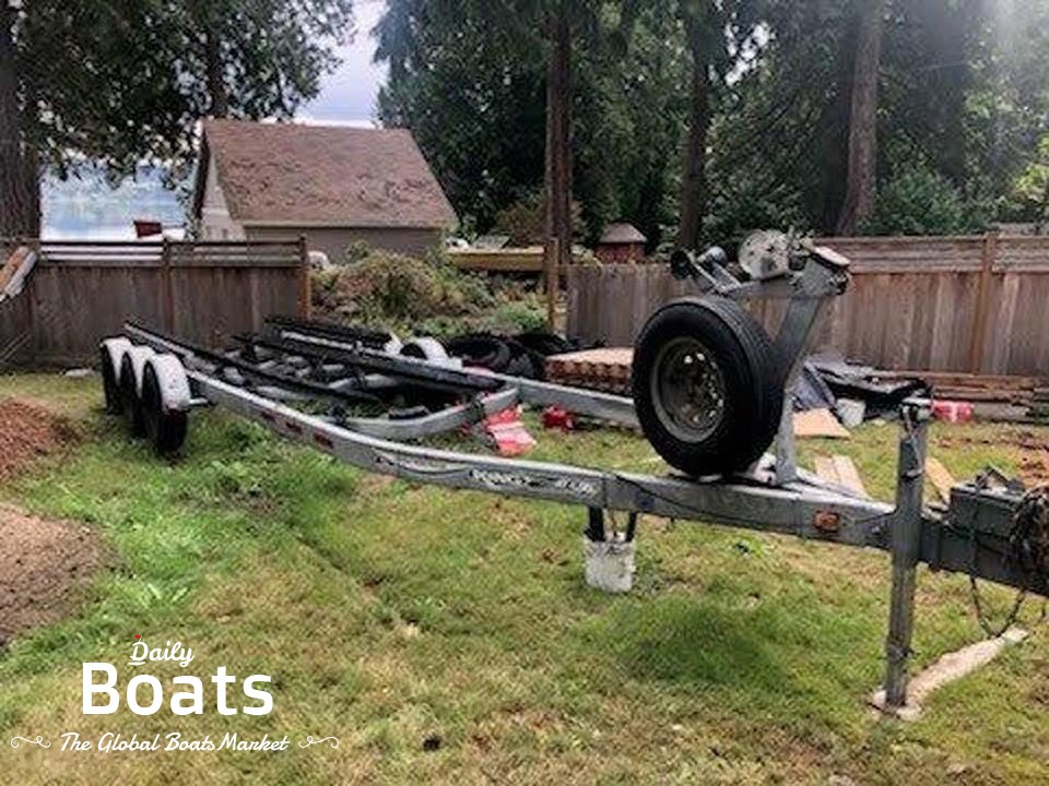 1962 Bertram Flybridge Cruiser for sale. View price, photos and Buy ...