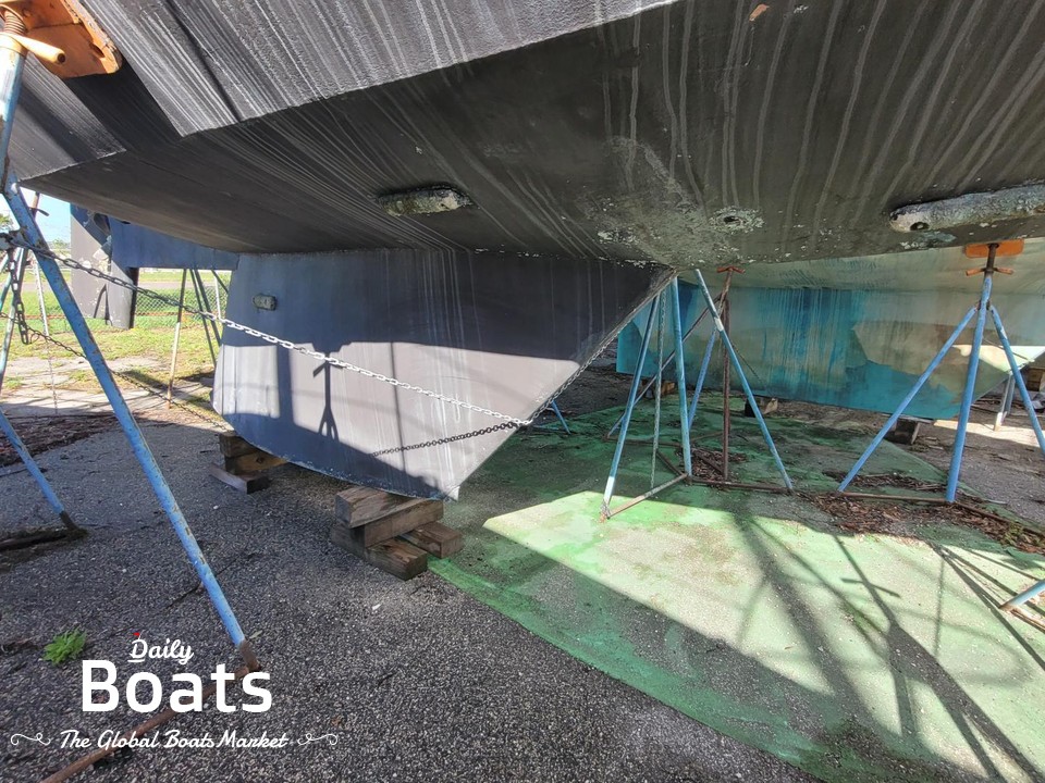 1985 Petit Prince 42 for sale. View price, photos and Buy 1985 Petit ...