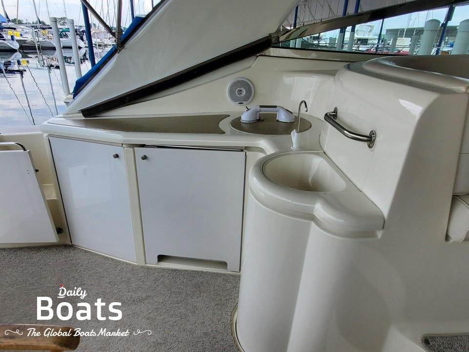 2001 Cruisers Yachts 4270 Express for sale. View price, photos and Buy ...