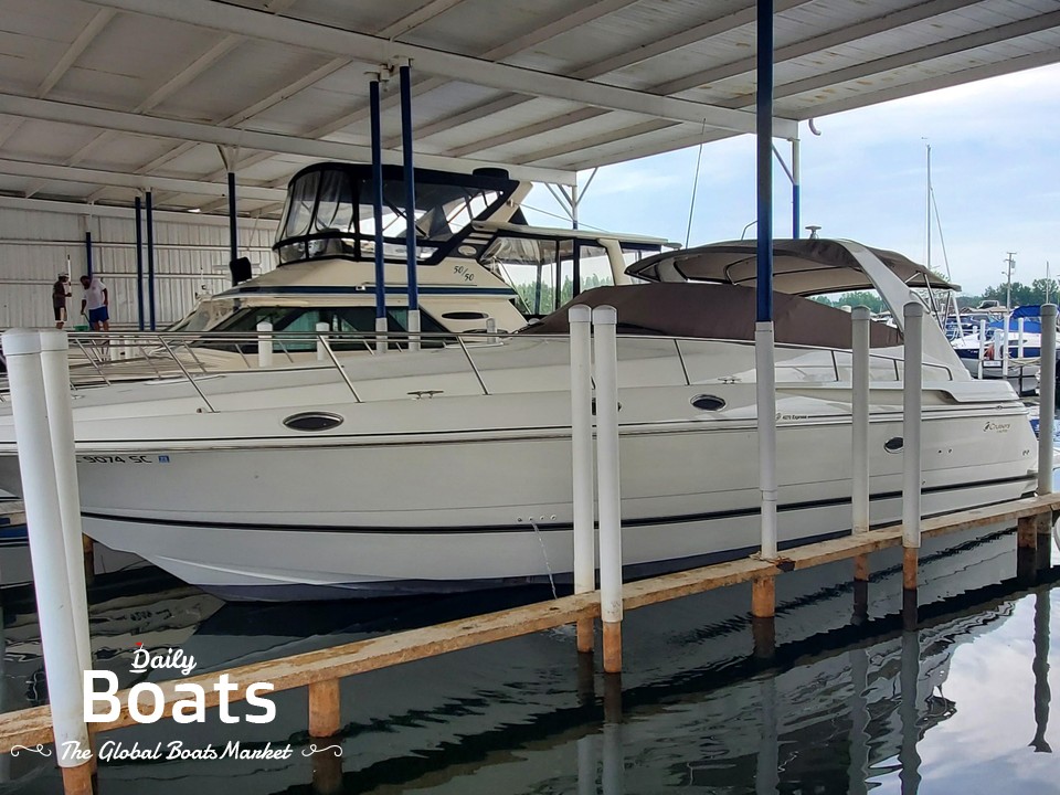 2001 Cruisers Yachts 4270 Express for sale. View price, photos and Buy ...