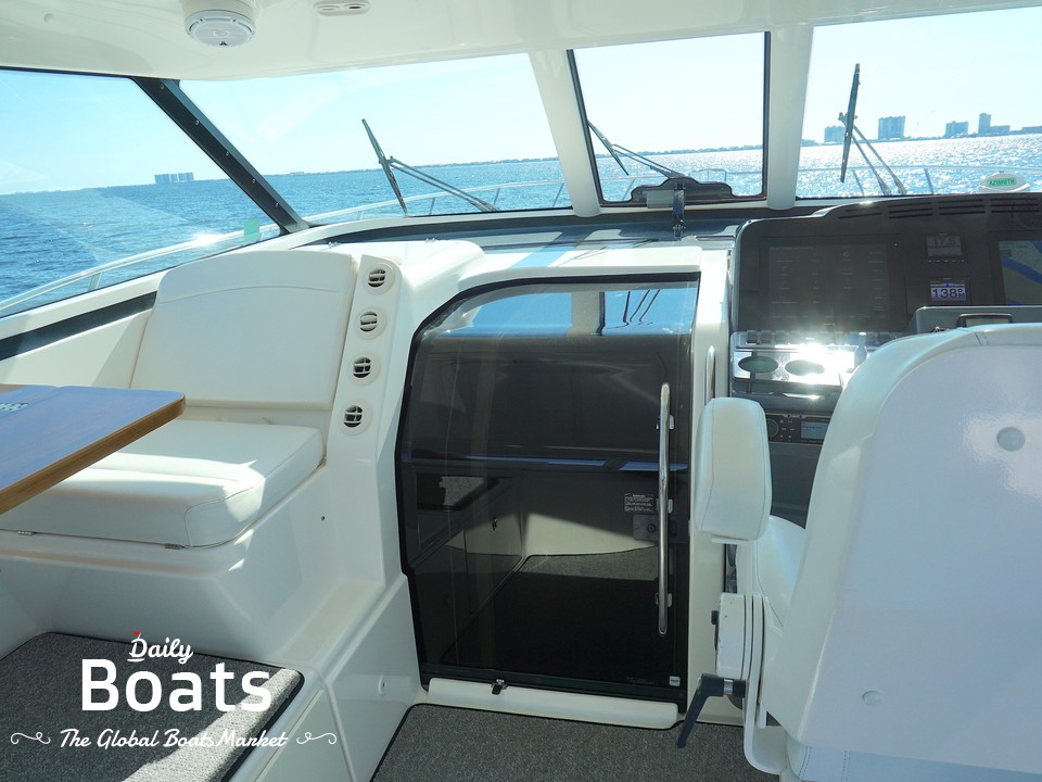 2004 Tiara Yachts 44 Sovran for sale. View price, photos and Buy 2004 ...