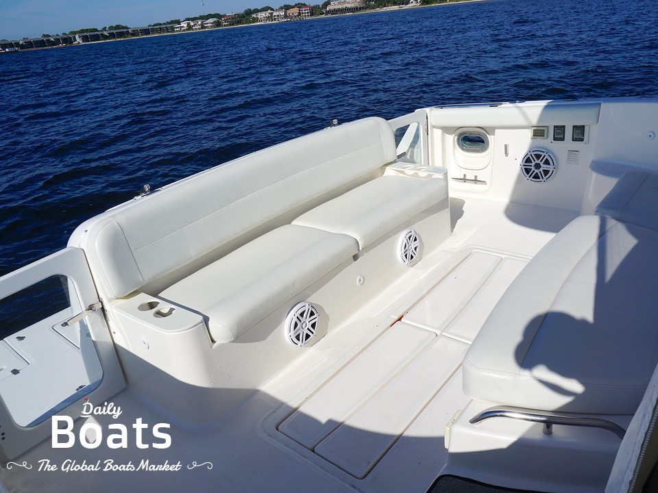 2004 Tiara Yachts 44 Sovran for sale. View price, photos and Buy 2004 ...