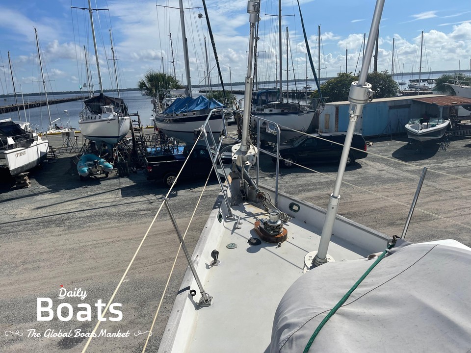 1977 Kelly Peterson 44 Center Cockpit for sale. View price, photos and ...