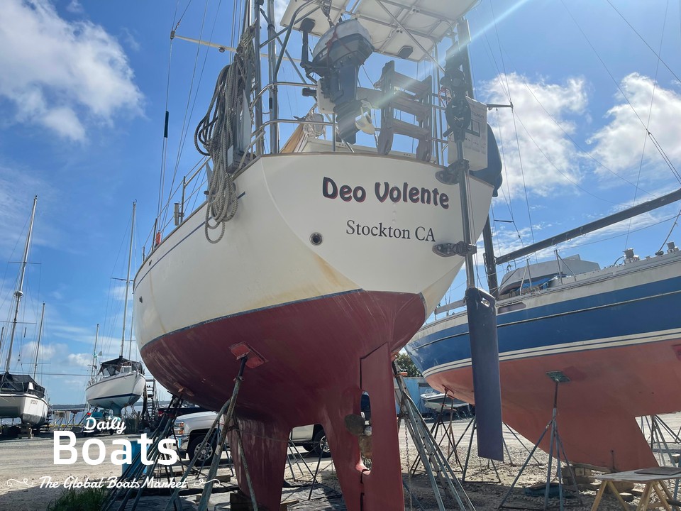 1977 Kelly Peterson 44 Center Cockpit for sale. View price, photos and ...