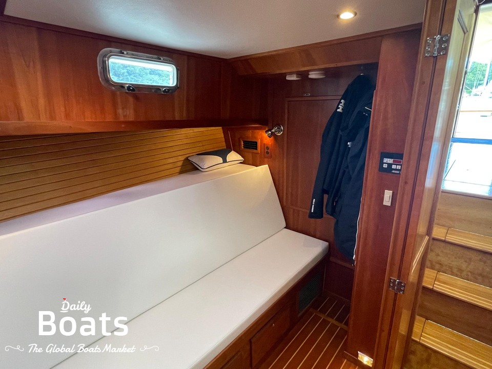 2004 Sabre 42 Sedan Flybridge for sale. View price, photos and Buy 2004 ...