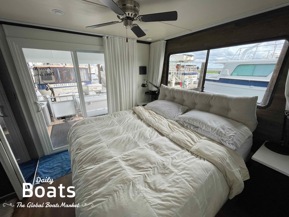 2018 Destination Yachts Houseboat for sale. View price, photos and Buy ...