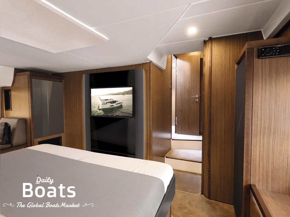 2022 Sealine F530 for sale. View price, photos and Buy 2022 Sealine ...