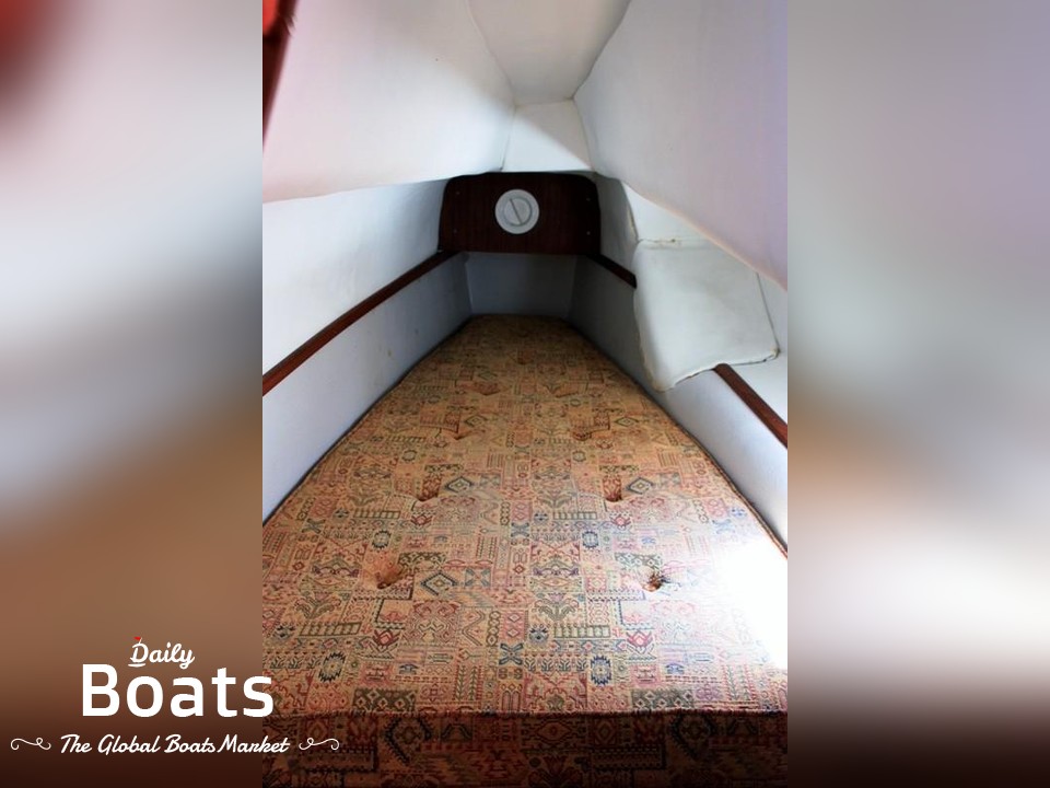 1989 Prout Sirocco 26 for sale. View price, photos and Buy 1989 Prout ...