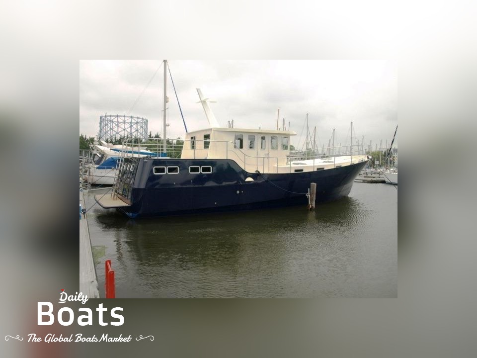 Houseboat steel trawler for sale - Daily Boats