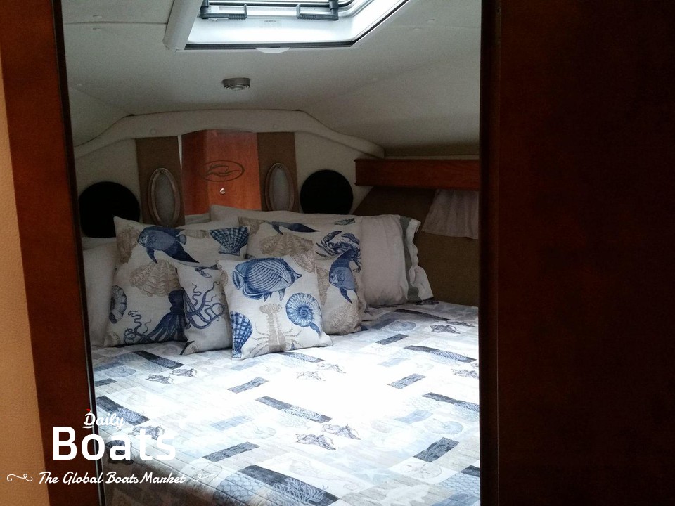 2008 Rinker 370 Express Cruiser for sale. View price, photos and Buy ...