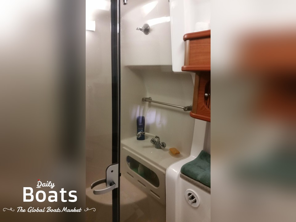 2008 Rinker 370 Express Cruiser for sale. View price, photos and Buy ...