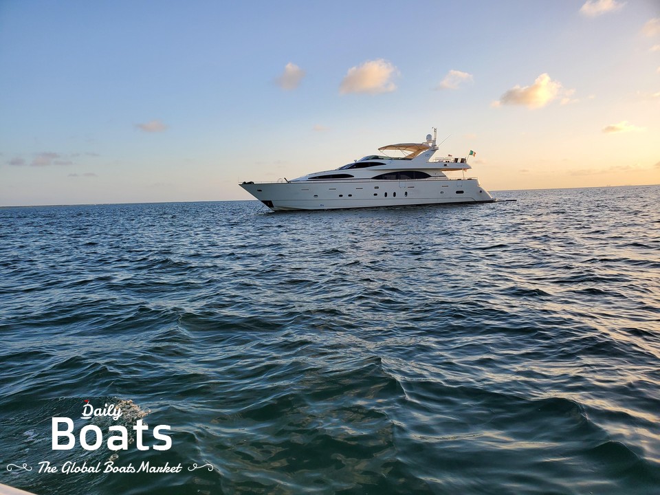 2003 Azimut 100 Jumbo for sale. View price, photos and Buy 2003 Azimut ...