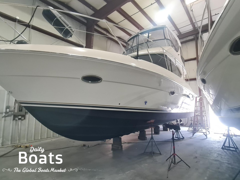 2004 Silverton 38 Convertible for sale. View price, photos and Buy 2004 ...