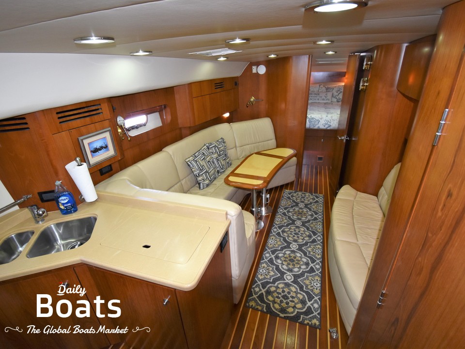 2004 Tiara Yachts 44 Sovran for sale. View price, photos and Buy 2004 ...