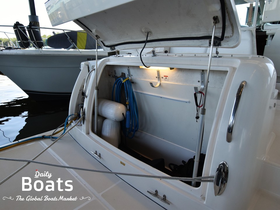 2004 Tiara Yachts 44 Sovran for sale. View price, photos and Buy 2004 ...